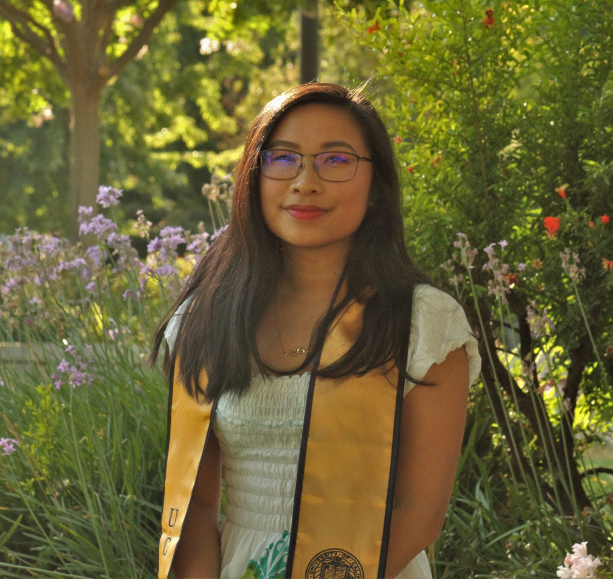 Graduation of our undergrad stars! – Beal Lab